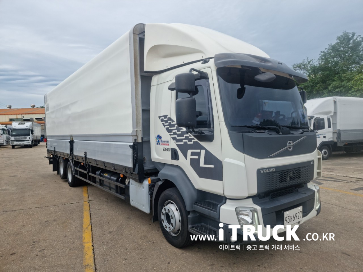 FL 280 후축 냉장탑 4.5톤 오토